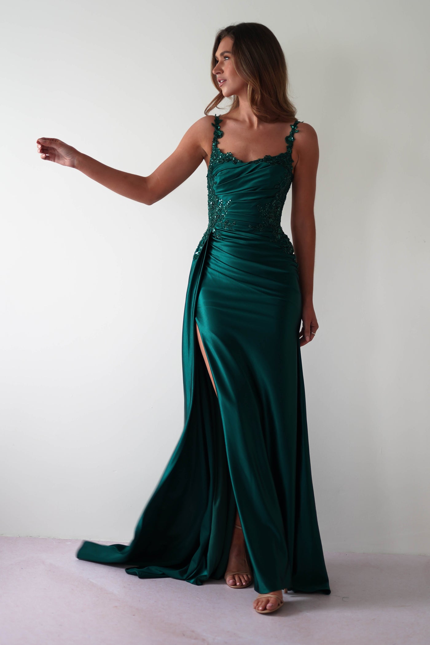 Cindy Pleated Bodice Gown | Emerald Green – Oh Hello Clothing